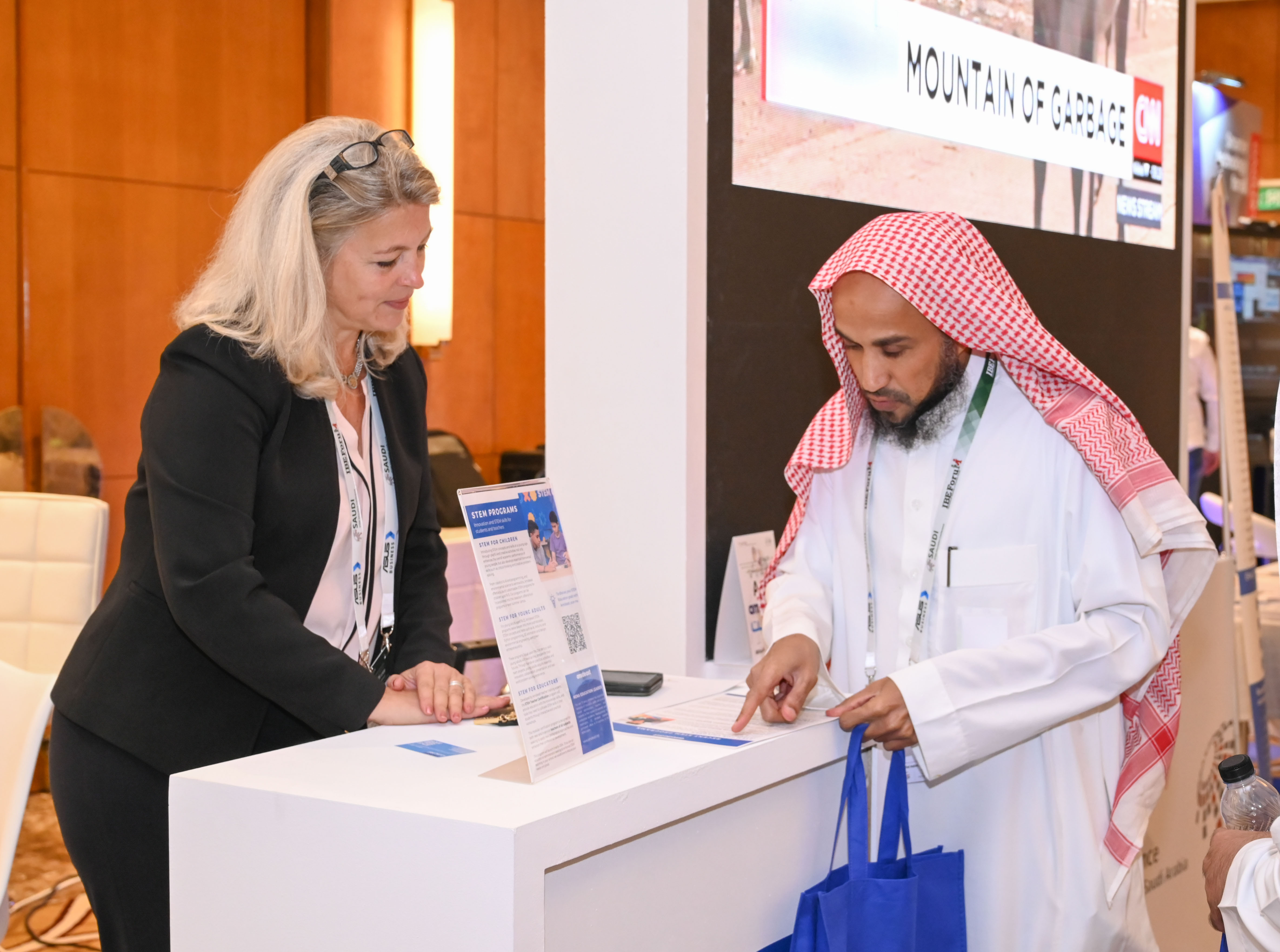 Supporting STEM Educators in the MENA | Amideast